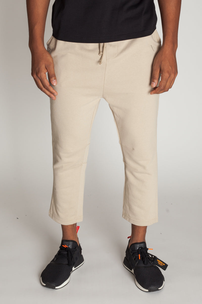 SLOUCHY SWEATS – KDNK